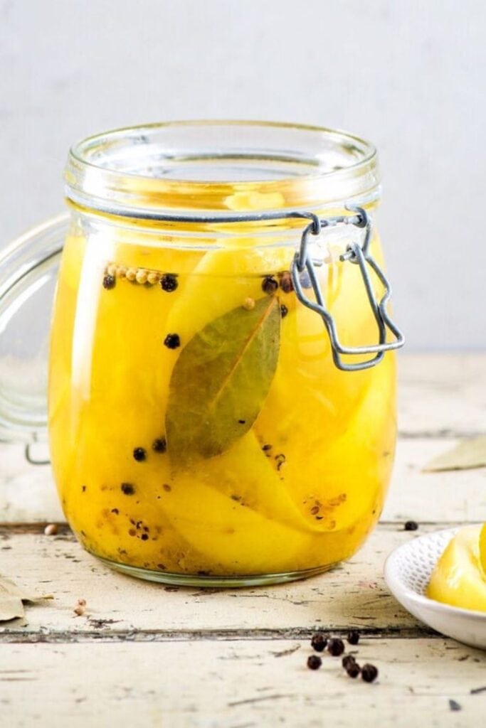 How to Make and Use Preserved Lemons (Fermented Lemons)